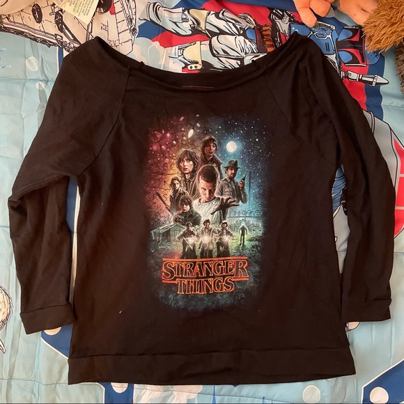 Netflix | Tops | Stranger Things Top Medium | Poshmark
